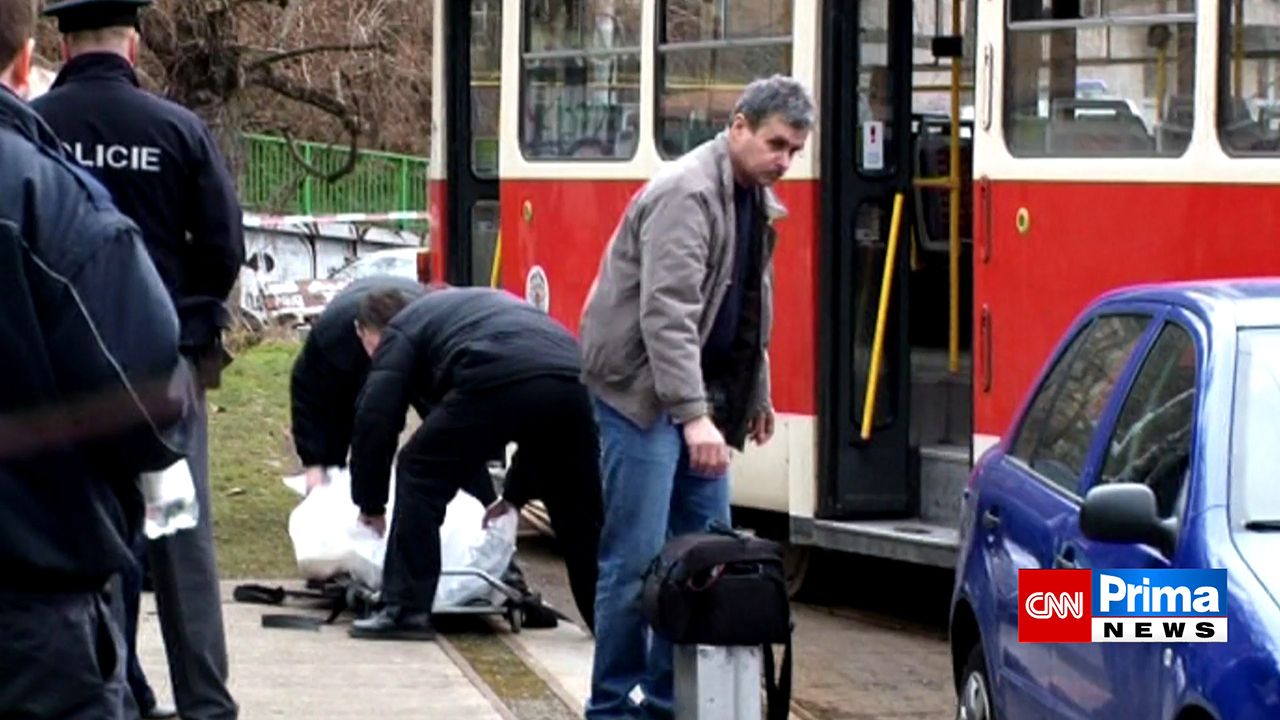 Vražda v tramvaji číslo 17. Záhadný případ změnilo „absurdní“ přiznání ...